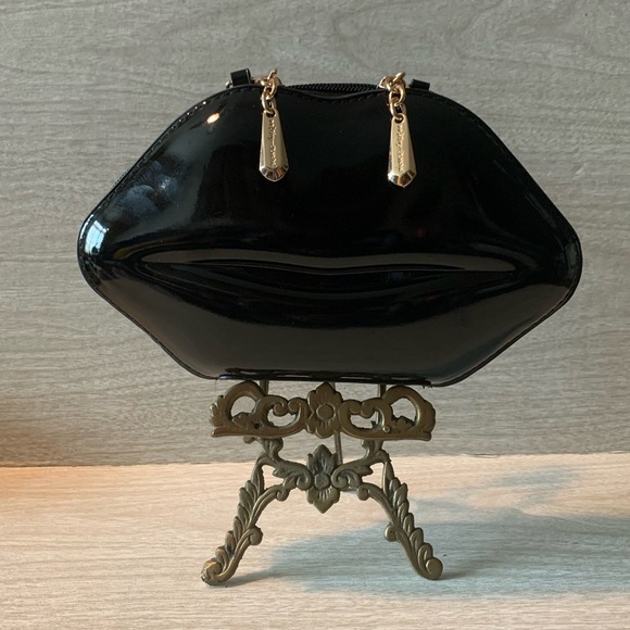 Betsey Johnson | Bags | Betsey Johnson Xox Lips Purse | Poshmark